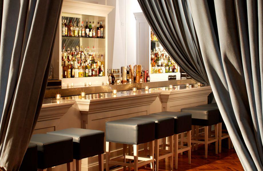 Valedor - Chicago Cocktail Compass